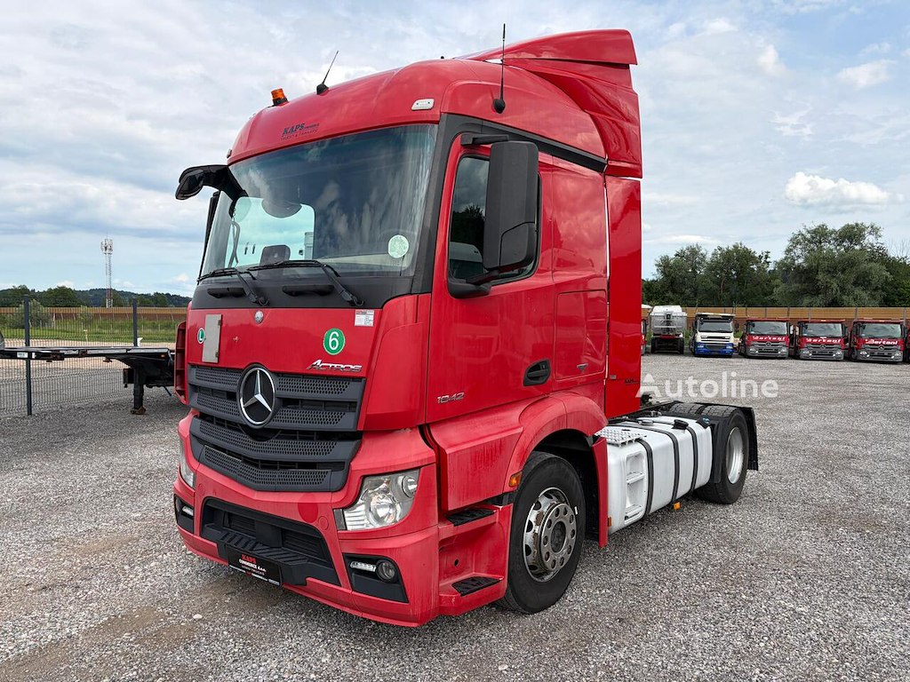 Mercedes-Benz 842 LS tegljač