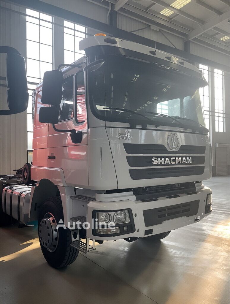 Shacman F3000 tegljač