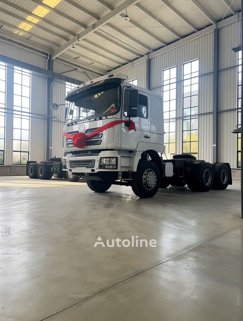 Shacman F3000 tegljač