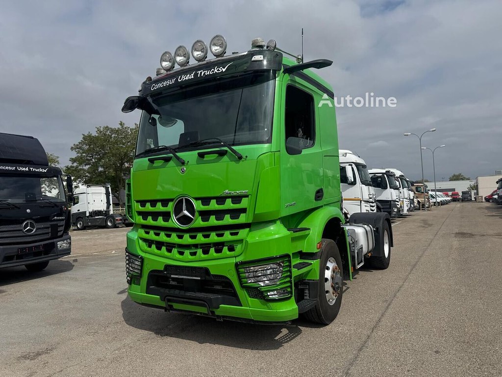 Mercedes-Benz Arocs tegljač