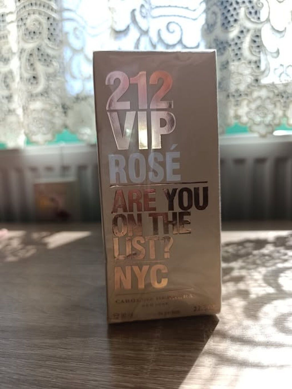 Carolina Herrera 212 VIP Rosé – ženski parfem - Tip: Eau de Parfum