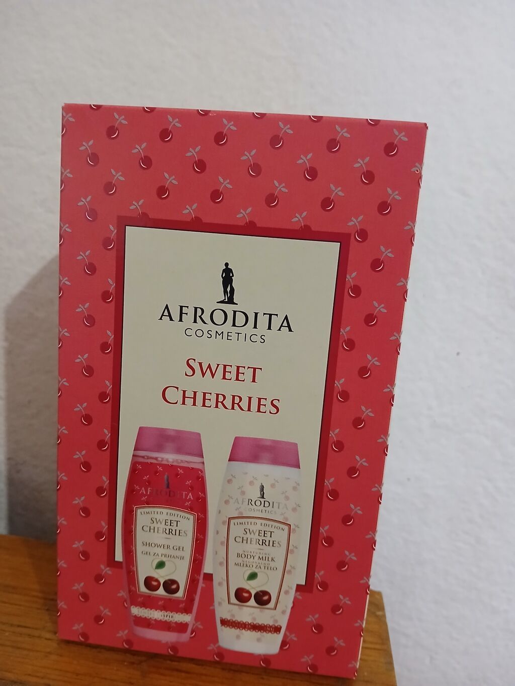 Afrodita Cosmetics poklon set – Sweet Cherries - Mirisna linija sa