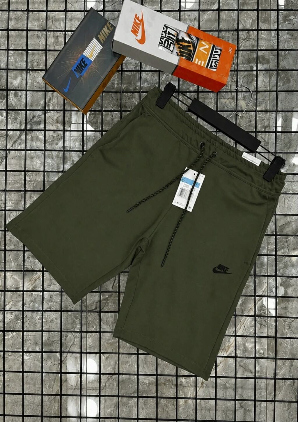 Nike muške bermude – sportske kratke pantalone. - Model: klasične