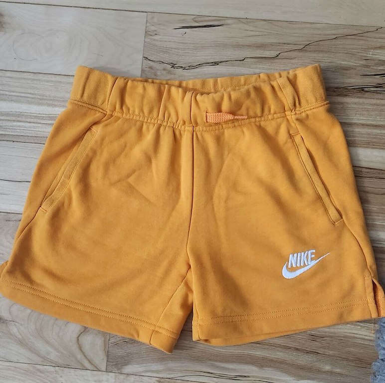 Nike šorts za devojcice– narandzasti, vel m decja, 137/146cm - Model