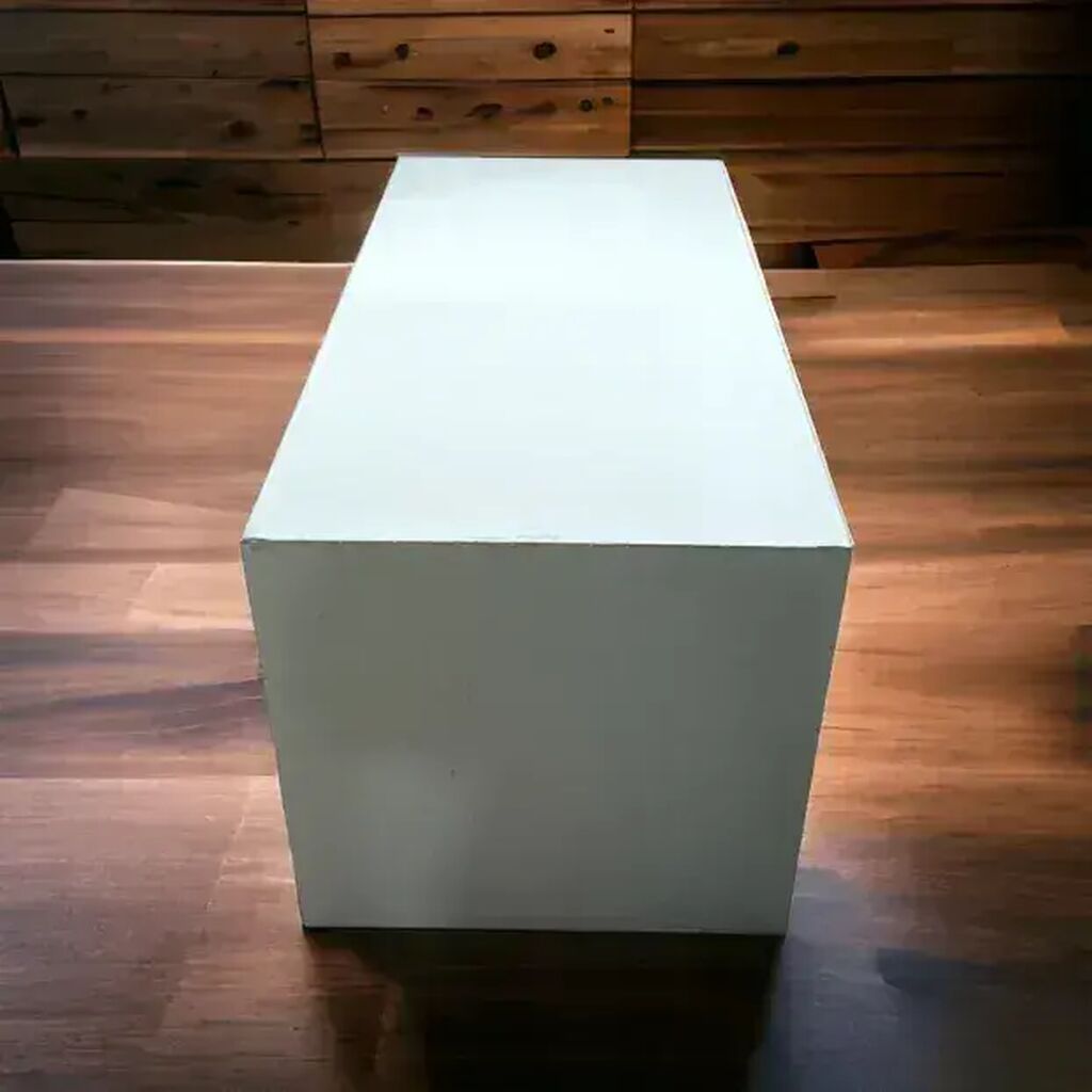 Daktilo stolice i stolovi beli  Očuvane italijanske daktilo stolice
