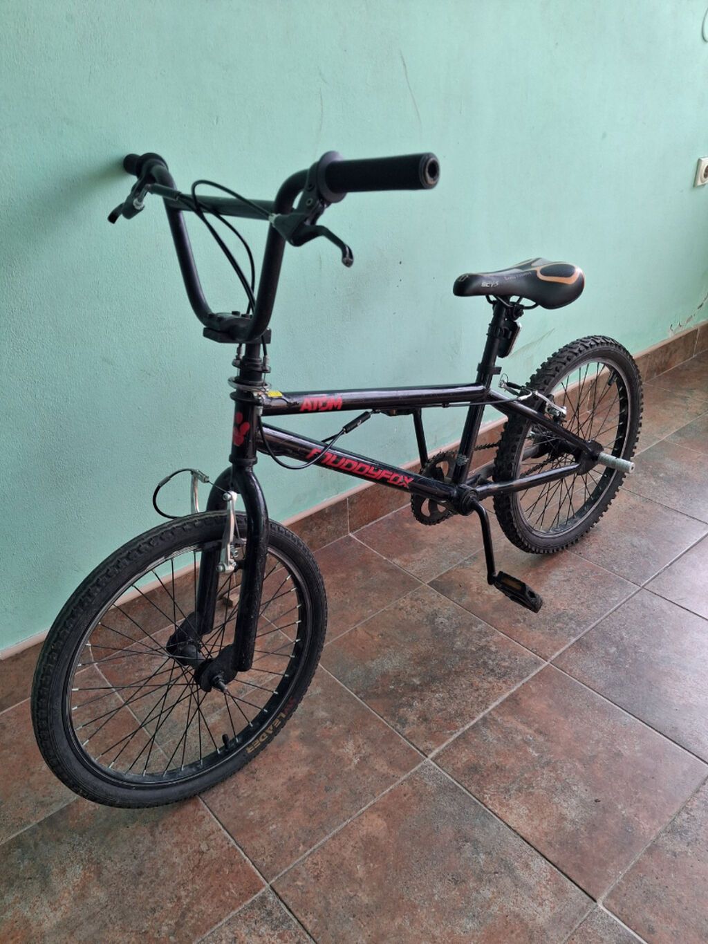 BMX bicikl – Thunderfox ATOM, crni - Čelični ram sa niskim gornjim