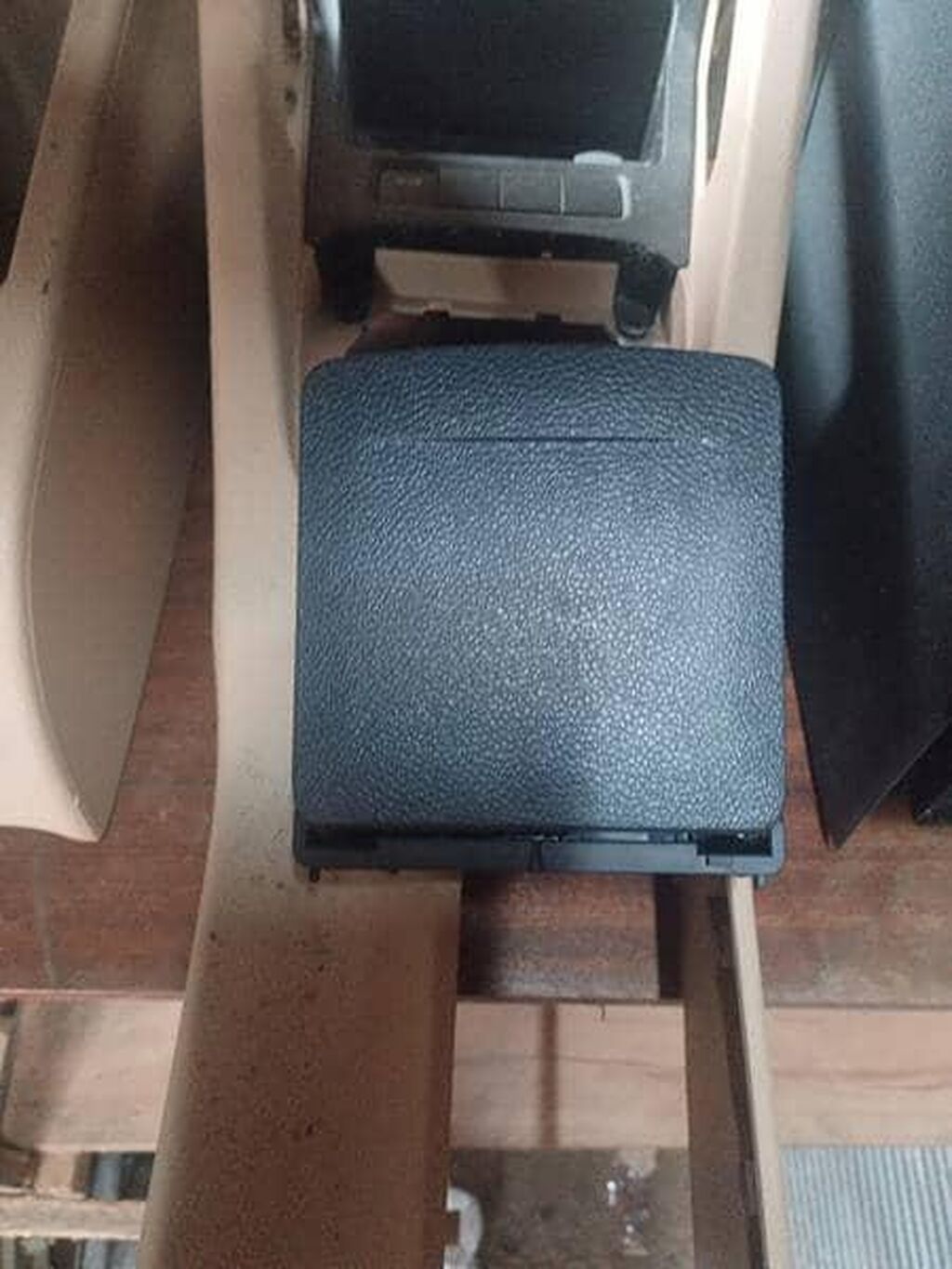 DRZAC CASA ZA VOLKSWAGEN GOLF 5 | Zadnji drzac casa za golf 5 Ostali