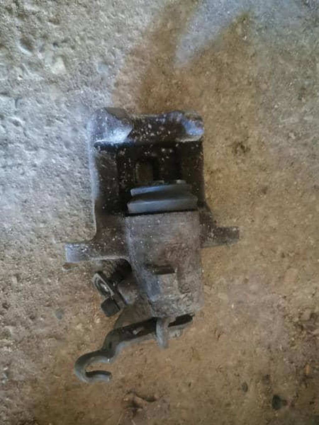 ZADNJA KLESTA ZA VOLKSWAGEN GOLF 5, GOLF PLUS, JETTA . | Zadnja