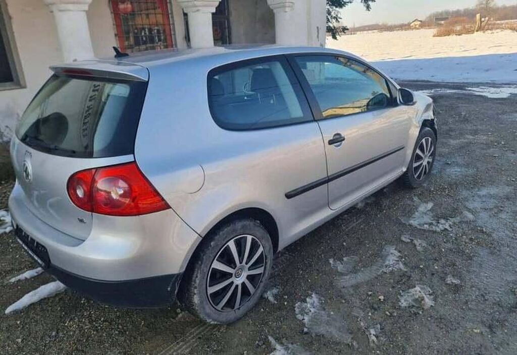 VOLKSWAGEN GOLF 5 - KOMPLETAN AUTO U DELOVIMA | Golf 5 1.6benzin u