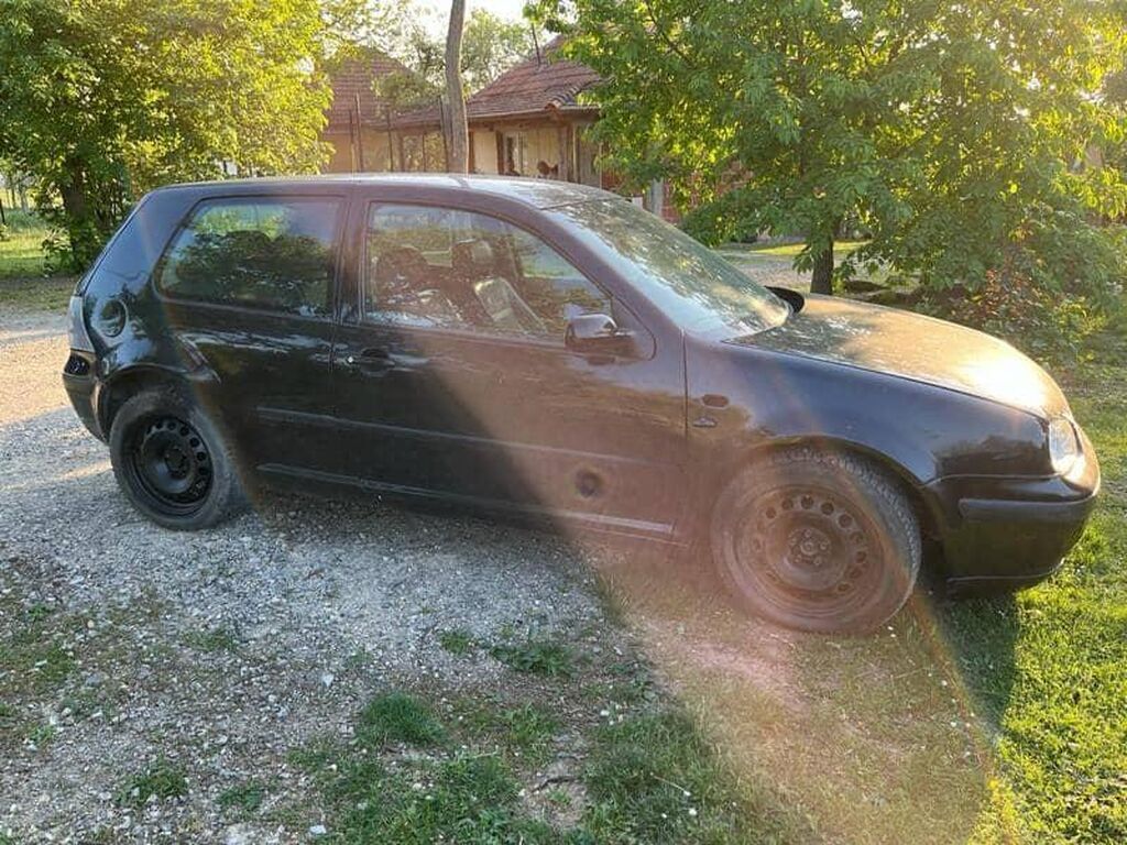 VOLKSWAGEN GOLF 4 1.4 16 - KOMPLETAN AUTO U DELOVIMA | Delovi Golf 4