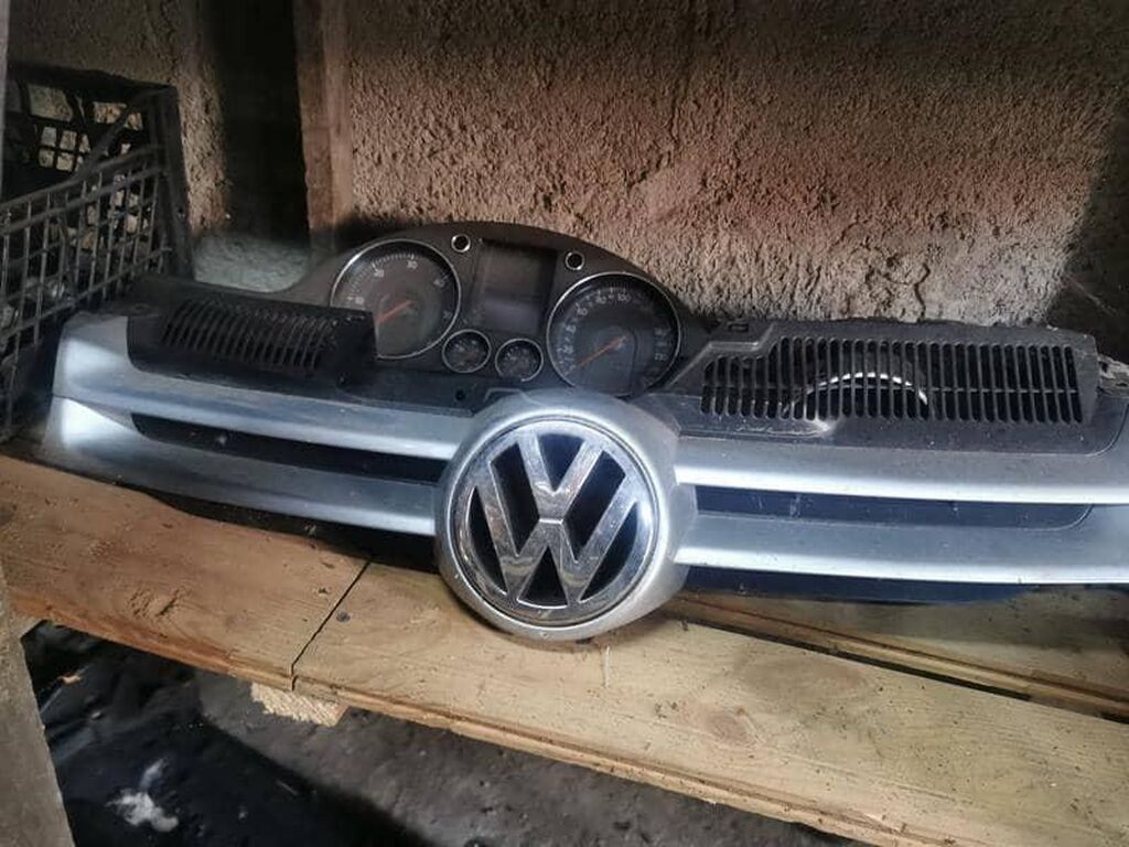 MASKA ZA VOLKSWAGEN GOLF 5 | Maska za Golf 5 Ostali delovi vw i audi