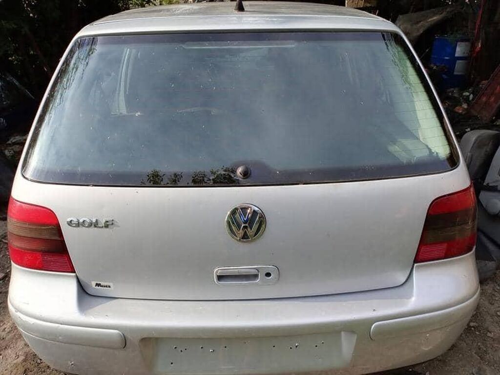 GEPEK VRATA ZA VOLKSWAGEN GOLF 4 | Delovi Golf 4