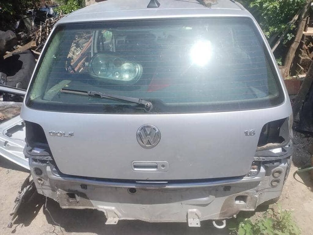 GEPEK LA7W ZA VOLKSWAGEN GOLF 4 | Gepek vrata Golf 4 Ostalo delovi