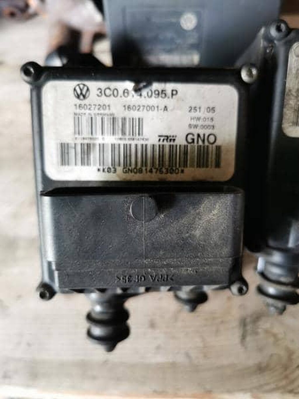 ABS CENTRALA ZA VOLKSWAGEN GOLF 5, GOLF PLUS, JETTA . | Abs