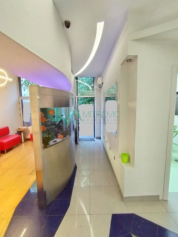 Lokal za izdavanje, Socijalno, Novi Sad, 69m², 1.000 €/mes