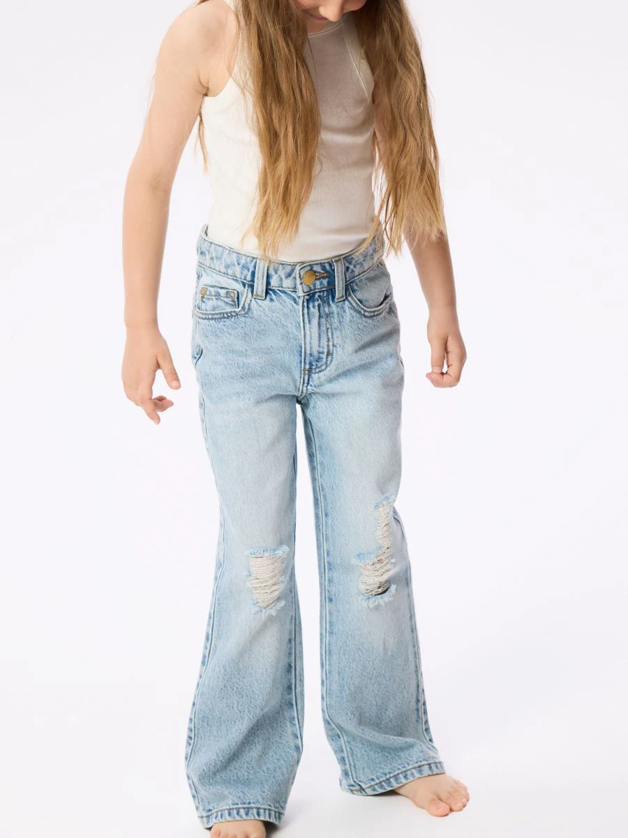 Farmerke bootcut sa ispranim detaljima