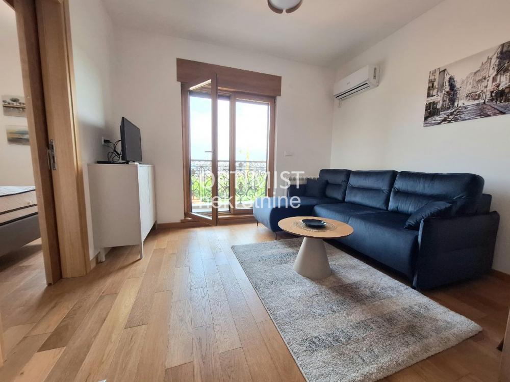 Vojvode Stepe | Magnolija | 2.0 ID#3528
550 €