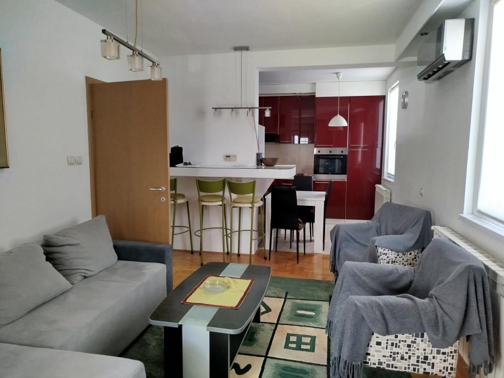 Zvezdara,Medak padina,3.0,uknjizen,lux ID#1710
192.500 €