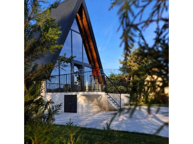 Na prodaju Luxury Villas&Poll,Aranđelovac