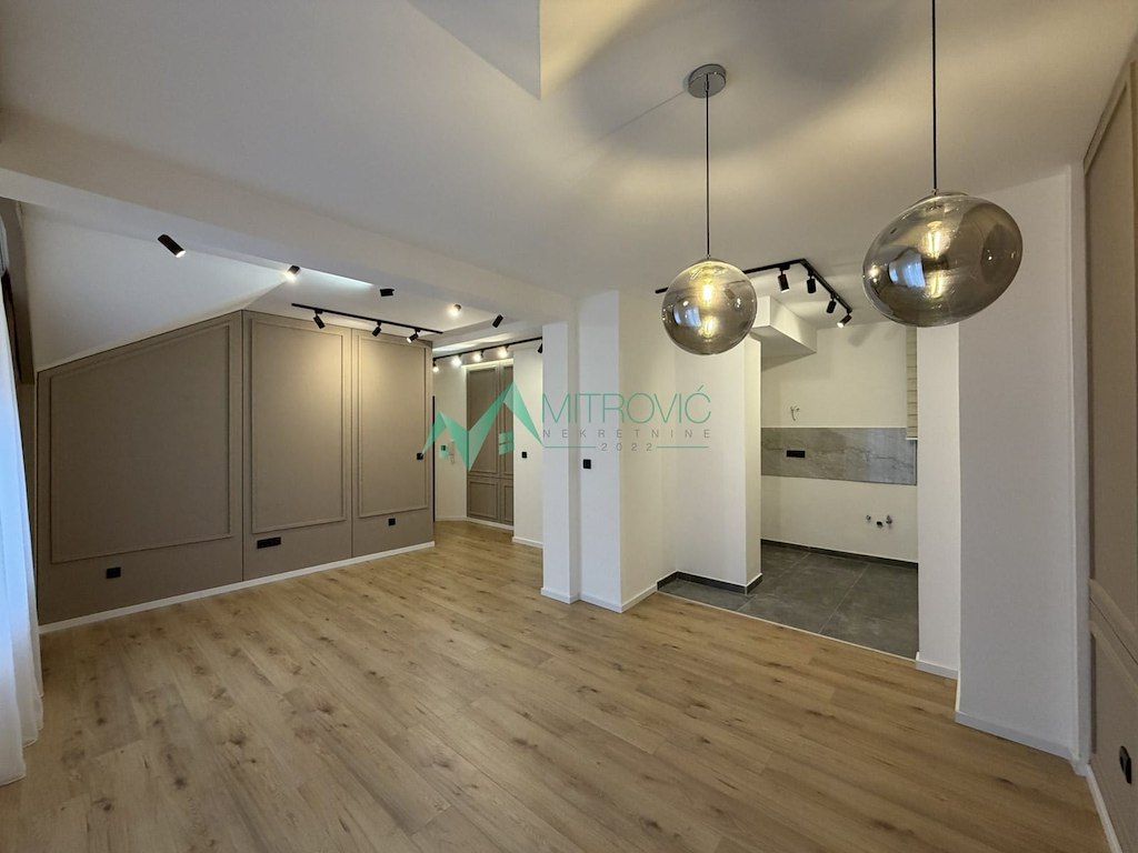 Dvoiposoban stan na prodaju, Centar, Novi Sad, 58m², 190.550 €