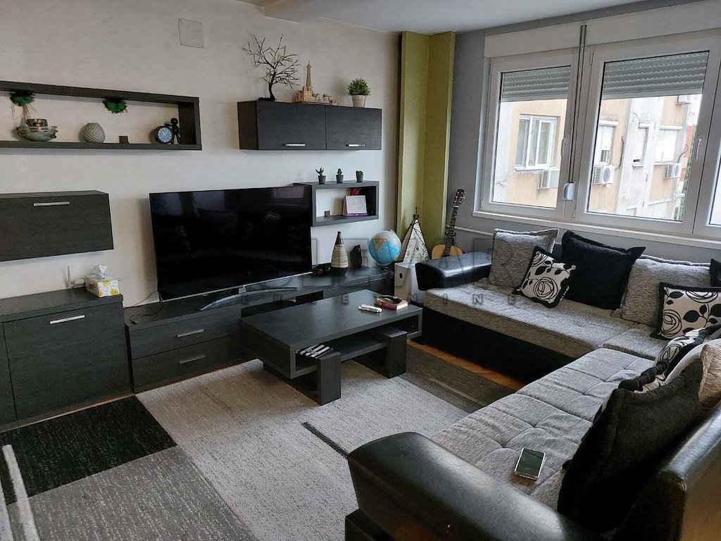 Dvoiposoban stan, Niš - Obilićev venac | Izdavanje · 64m² · 430€
