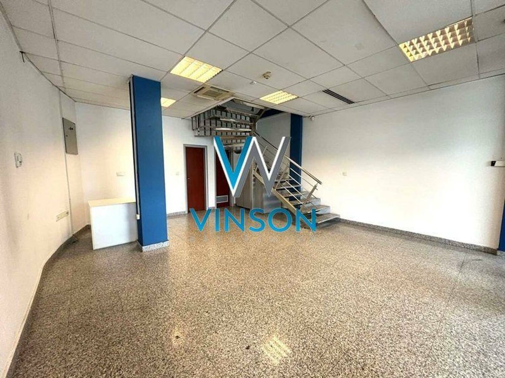 Poslovni prostor / Lokal, Novi Sad - Sajam | Izdavanje · 120m² · 1.000€
