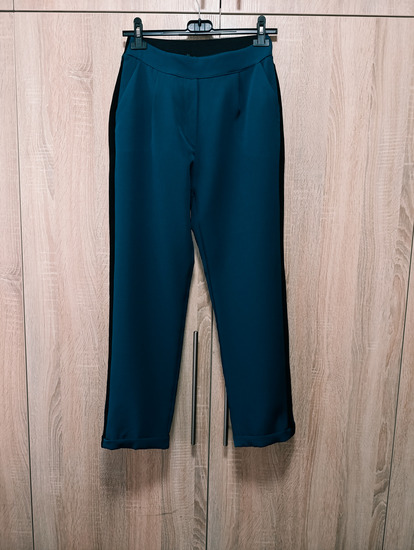 Petrlolej plave pantalone