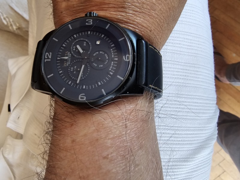 INVICTA CHRONOGRAPH -Swiss made