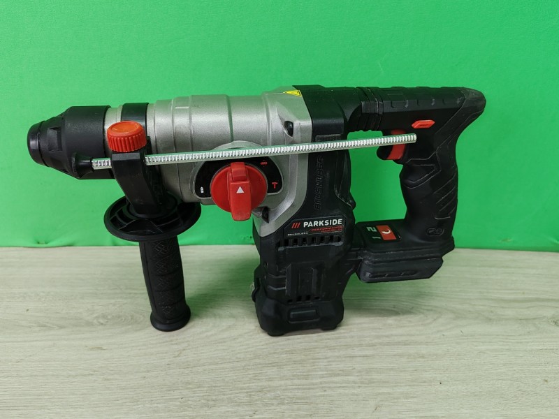 Aku hilti - udarna bušilica 573