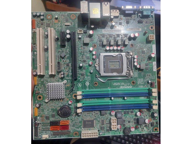 Lenovo IS7XM Rev 1.0 (LGA 1155) - NEISPRAVNA