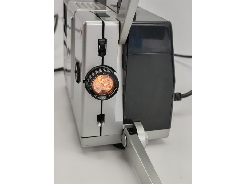 Super projektor za filmove 649