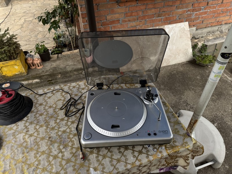 ION TTUSB10 turntable gramofon