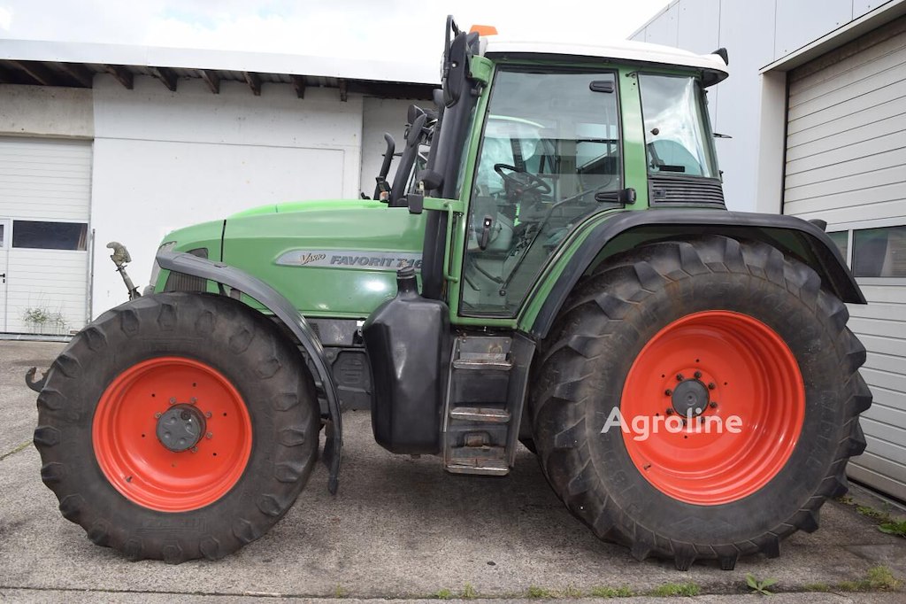 Fendt 716 Vario traktor točkaš