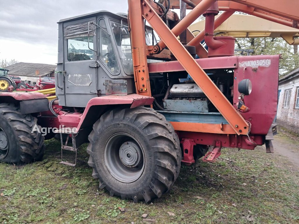 HTZ 150 traktor točkaš