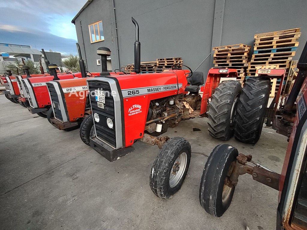 Massey Ferguson 265 mini traktor