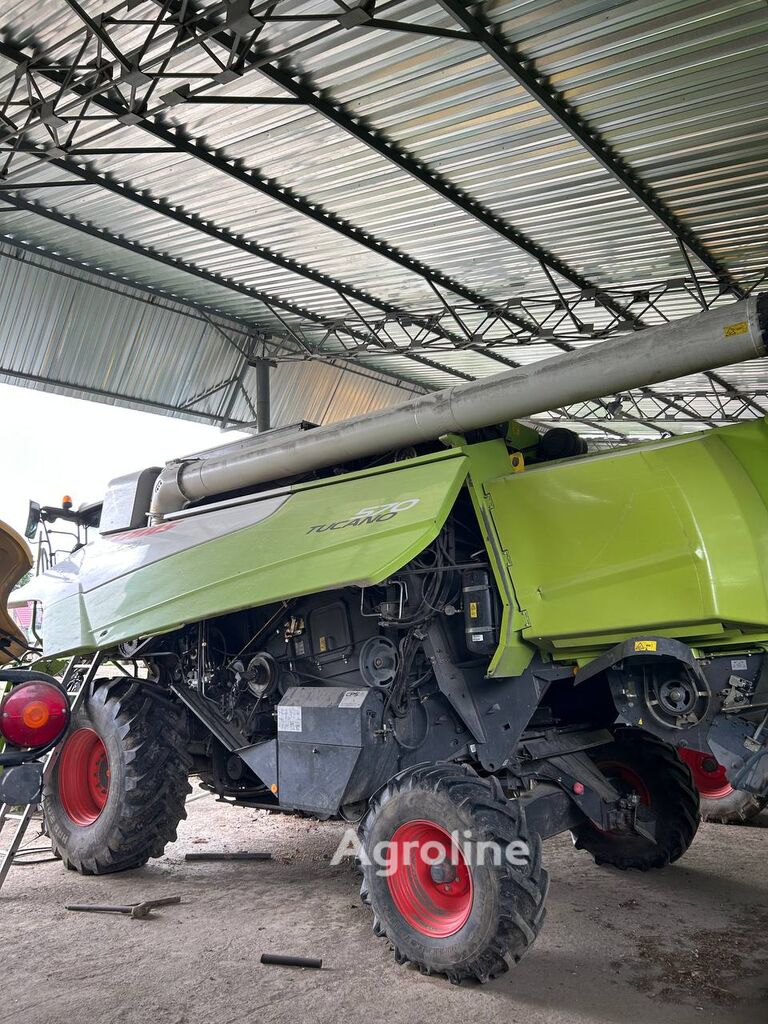 Claas Tucano kombajn za žito