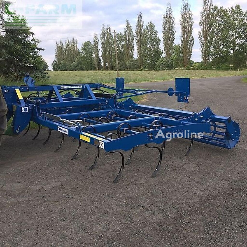 Universal U 497 kultivator