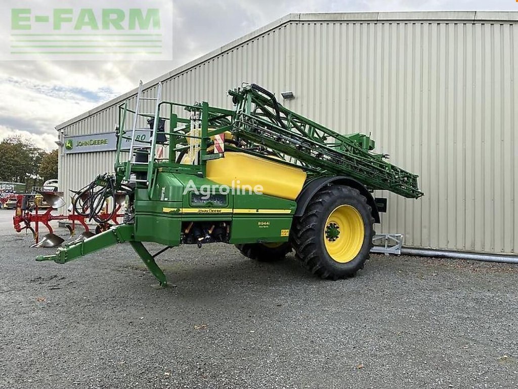 John Deere r944i powrspray vučena prskalica