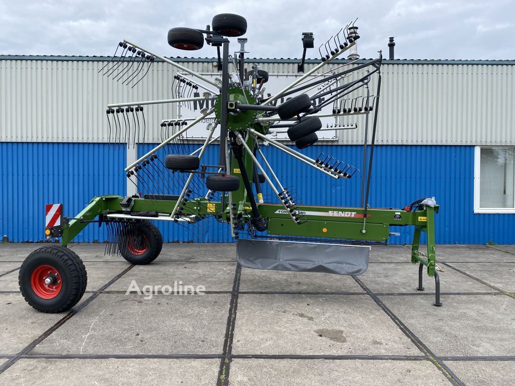 Novi Fendt Former 880 sakupljač sena