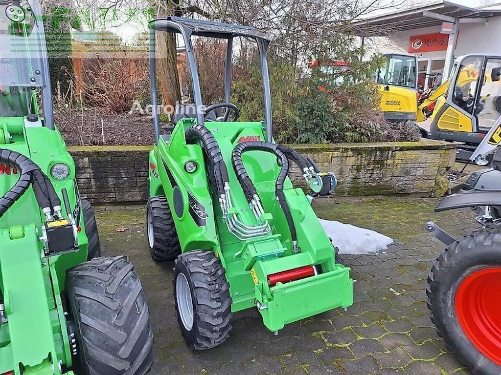 Avant 423 poljoprivredni utovarivač
