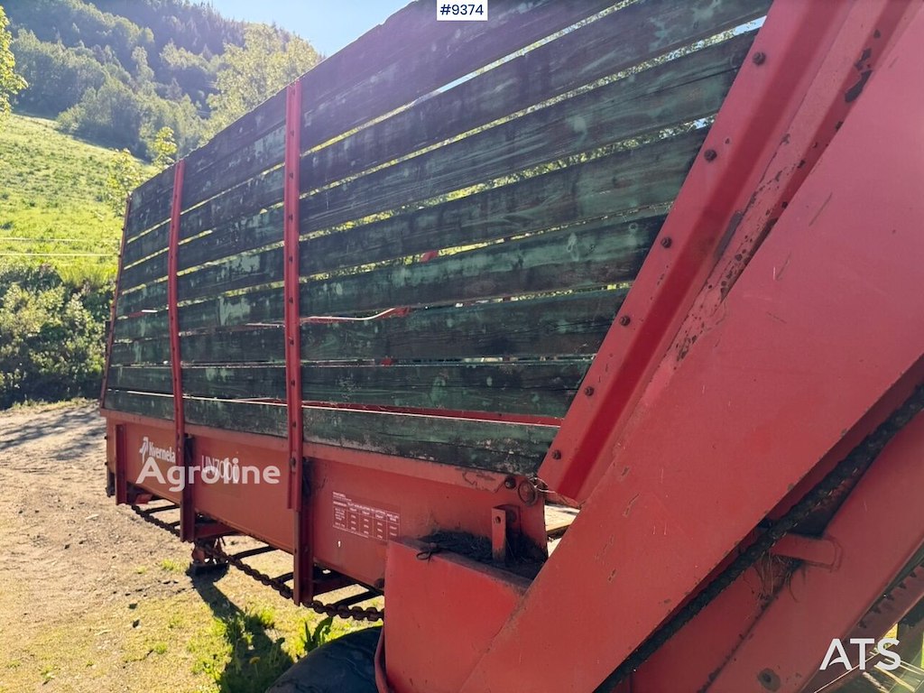 Kverneland UN7000 traktorska prikolica
