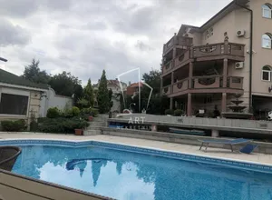 Prodaja Vila - Beograd, Rakovica: Miljakovac 3