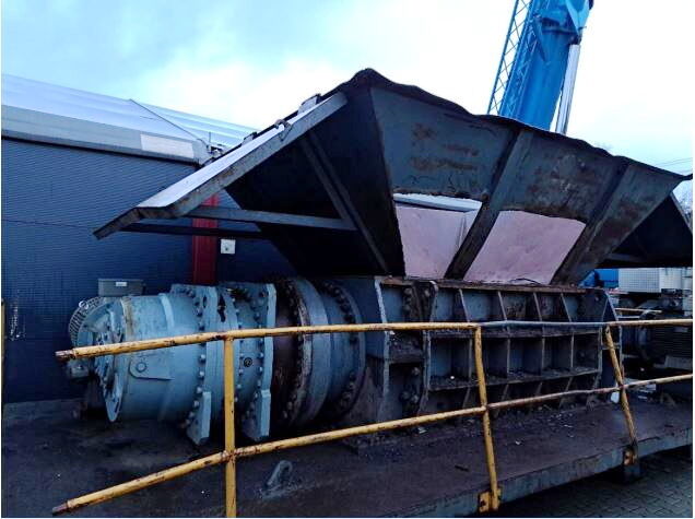 Double shaft shredder type JLSS2000/19 drobilica za drvo