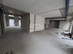 Prodaja Lokal - Beograd, Čukarica: Golf naselje - Košutnjak