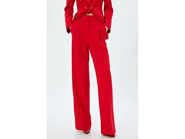 CESSA Elegantne Tamno Crvene Pantalone na Peglu - S