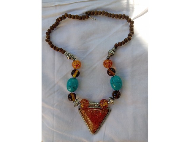 Ogrlica vintage, boho ili tribal etno stil-NEKORISCENA