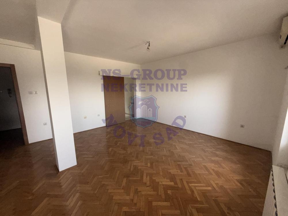 Trosoban stan na prodaju, 86m2, 164.220€