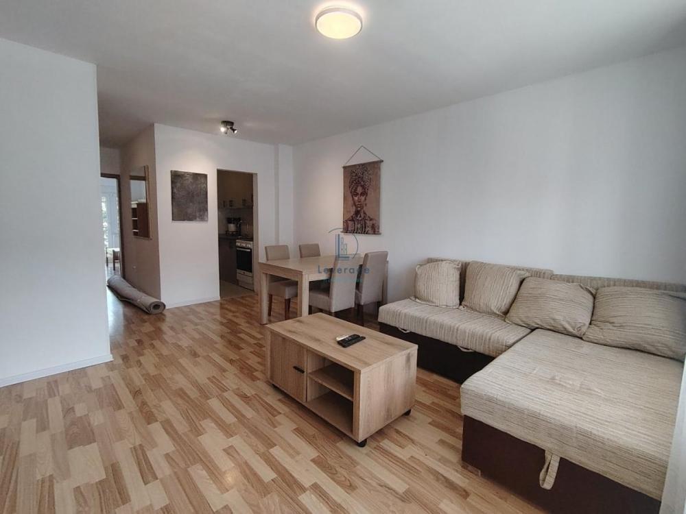 Jurija Rakitina, Trosoban stan za izdavanje, 70m2, 650€