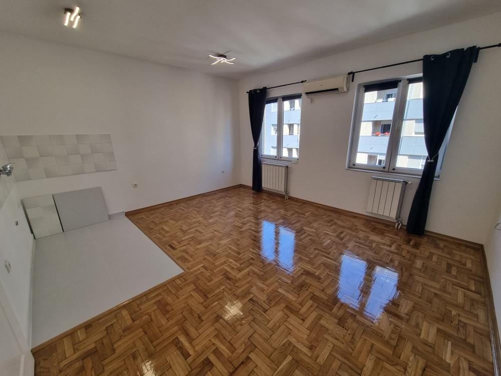 Jednosoban stan na prodaju, 26m2, 90.000€