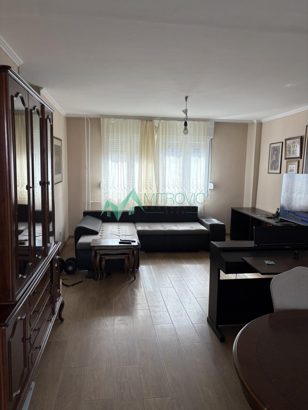 Trosoban stan na prodaju, 80m2, 191.600€